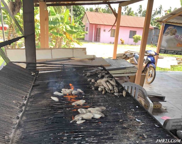 Pengalaman Pertama Makan Mentarang Bakar di Restoran Faridah Mentarang ...